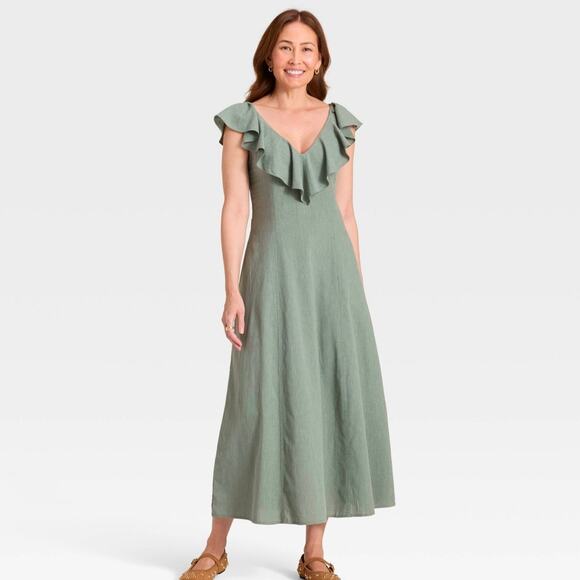 Universal Thread | Dresses | Universal Thread Green Ruffle Sleeve Maxi ...